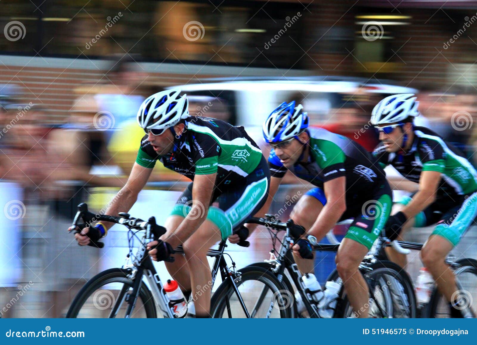 Pro course de bicyclette image éditorial. Image du collégial - 51946575