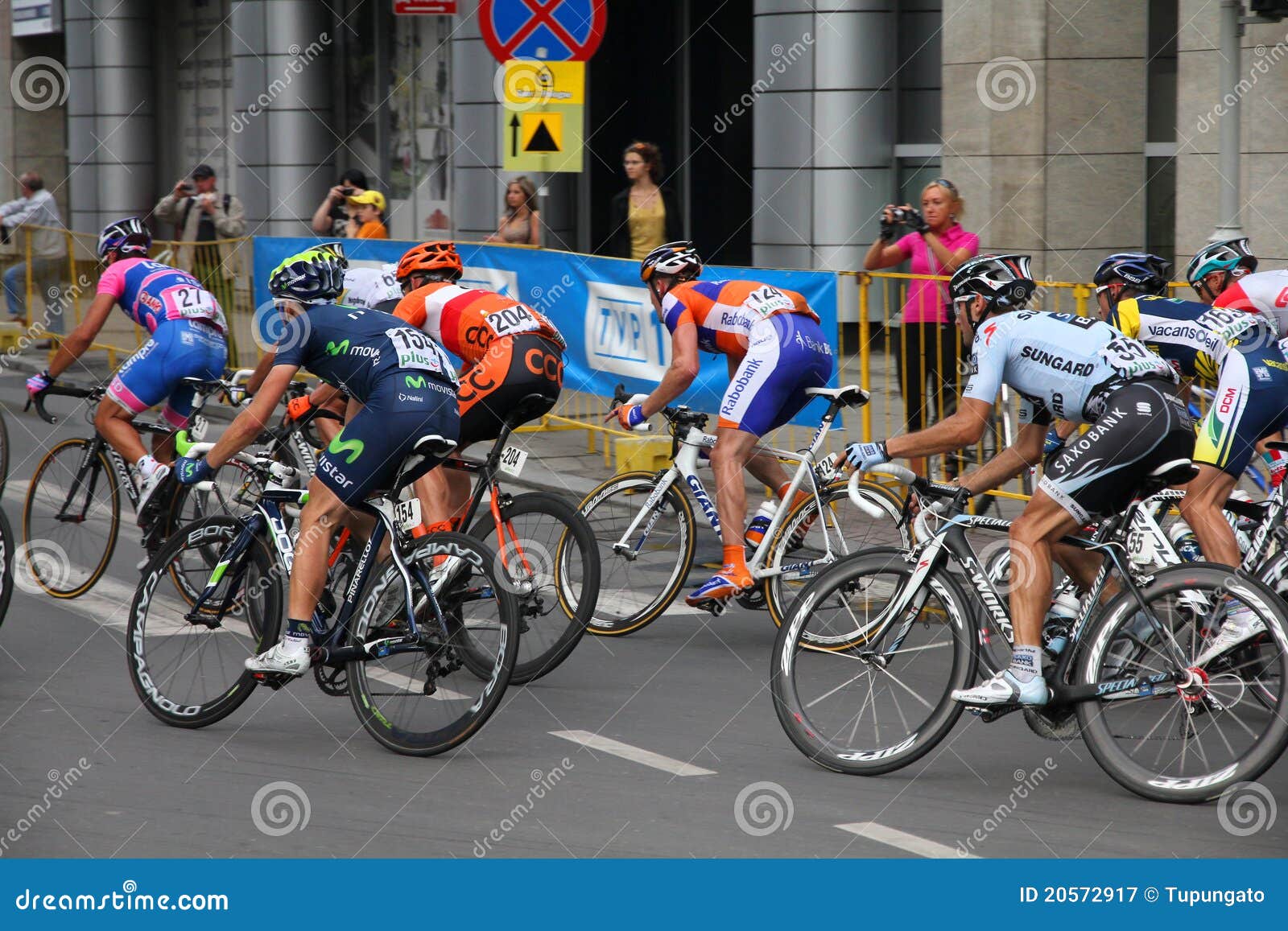 Pro cycling editorial photography. Image of route, cyclists - 20572917