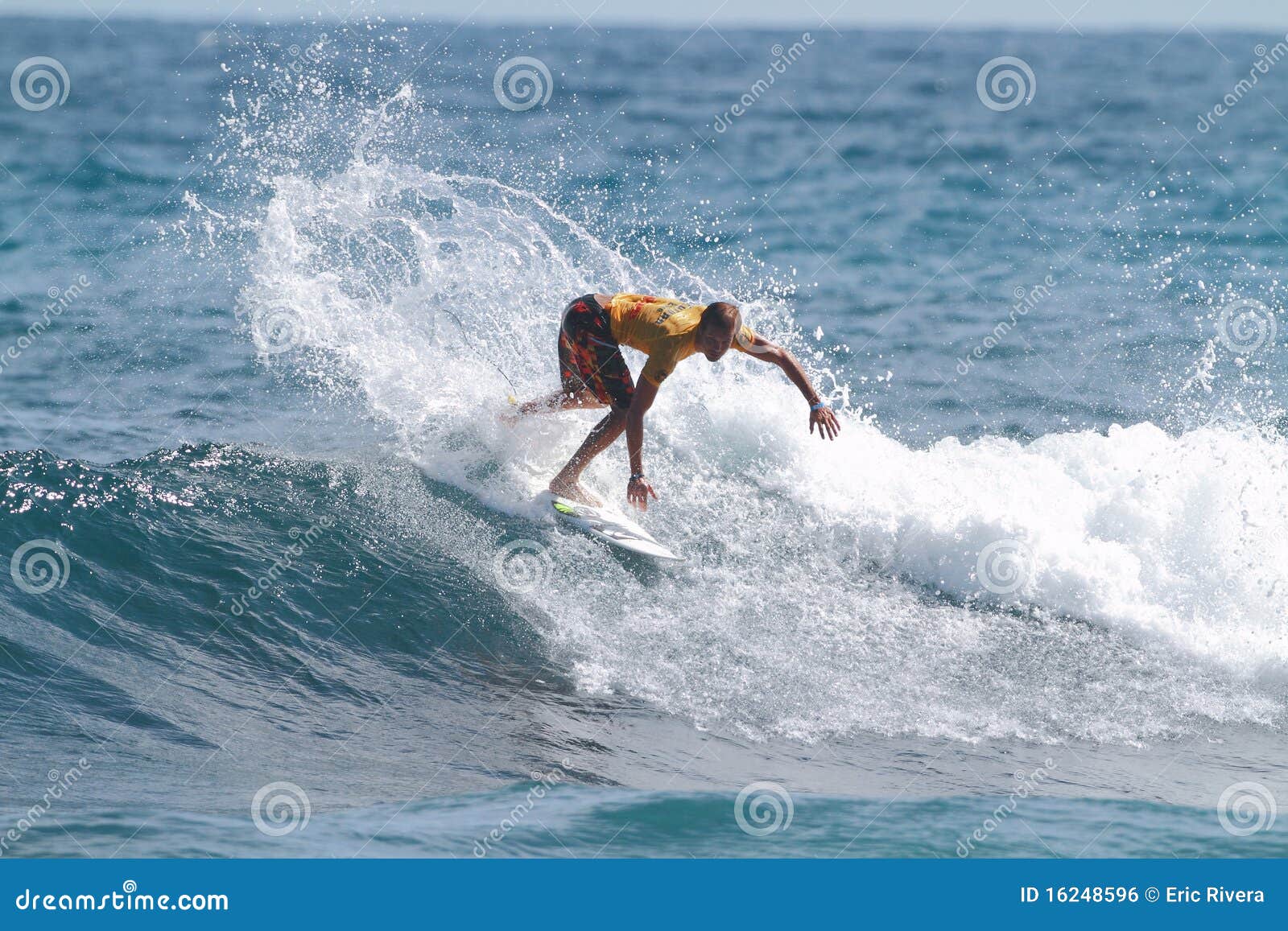 Pro surfer Brian Toth editorial photo. Image of beach - 16248596
