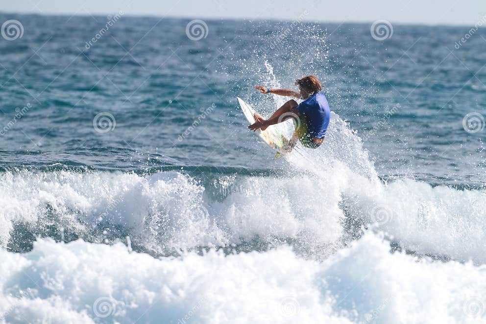 Pro surfer Dylan Graves editorial stock photo. Image of extra - 16248813
