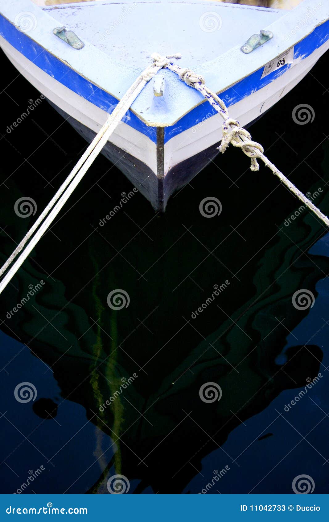 Proa de un barco imagen de archivo. Imagen de amarradura - 11042733