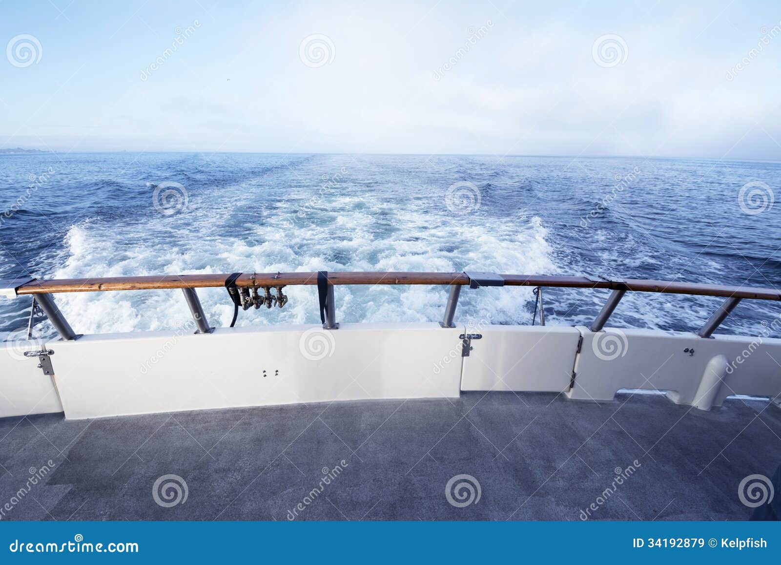 Proa do barco imagem de stock. Imagem de popa, espuma - 34192879