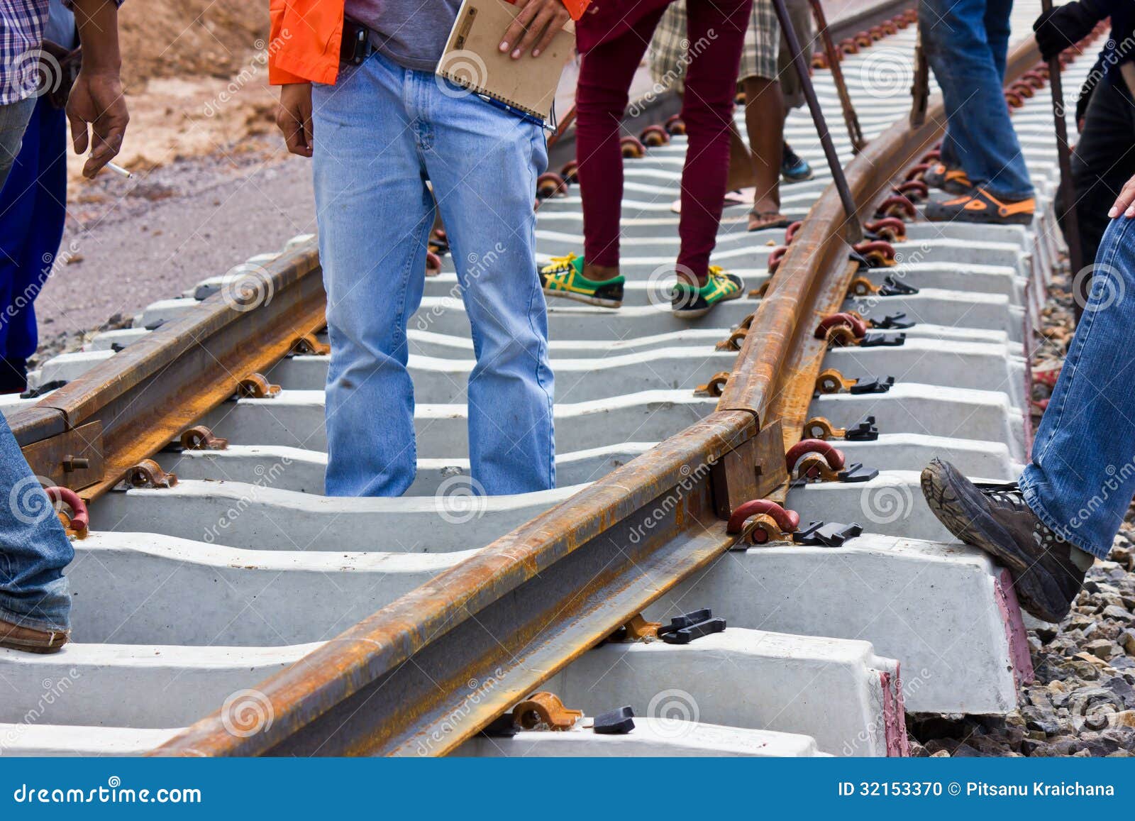 Problem Construction Of The Railway. Stock Photo - Image: 32153370