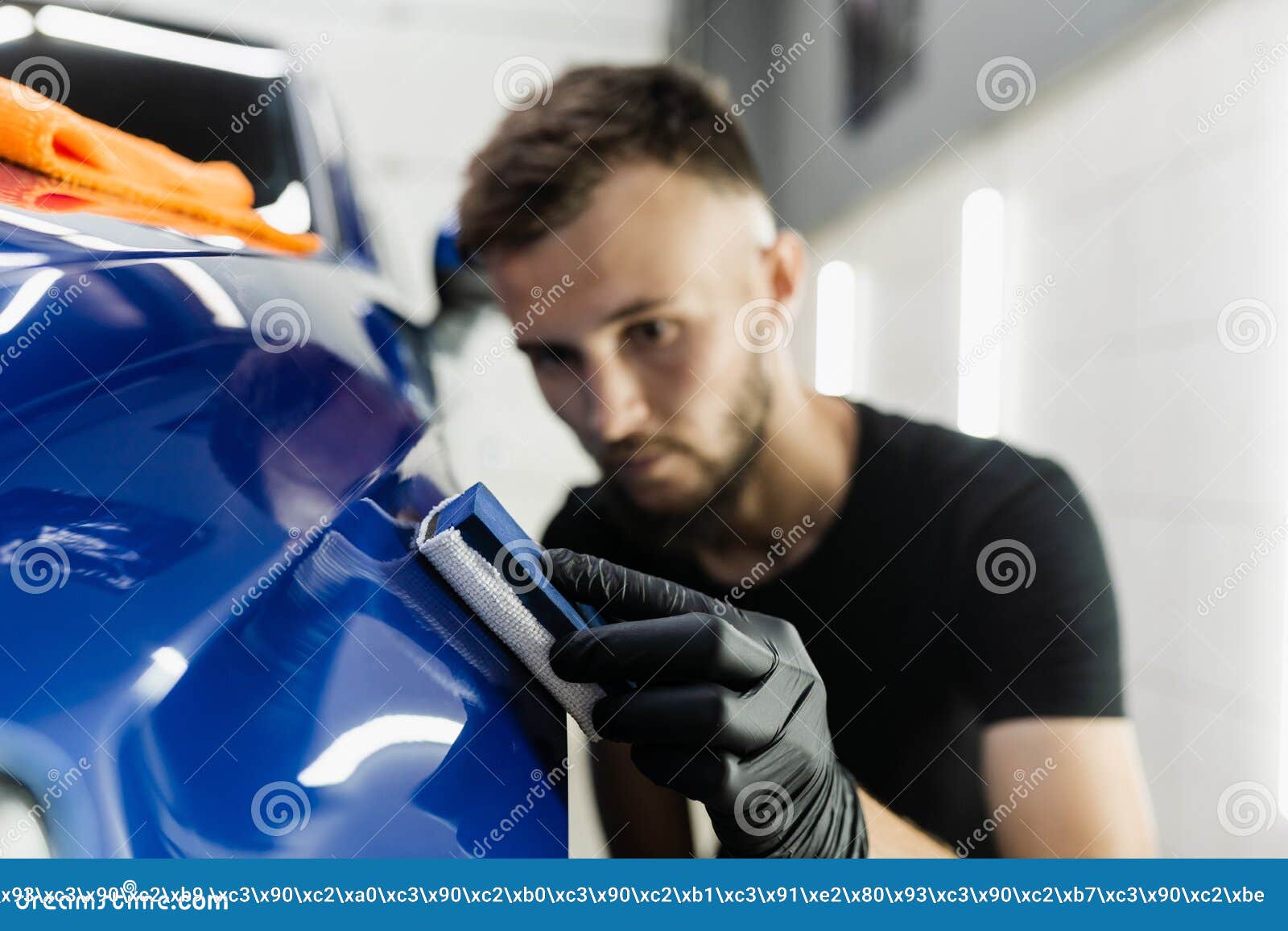 Process of Applying Ceramic Protective Coat on Body Car Using Sponge in ...