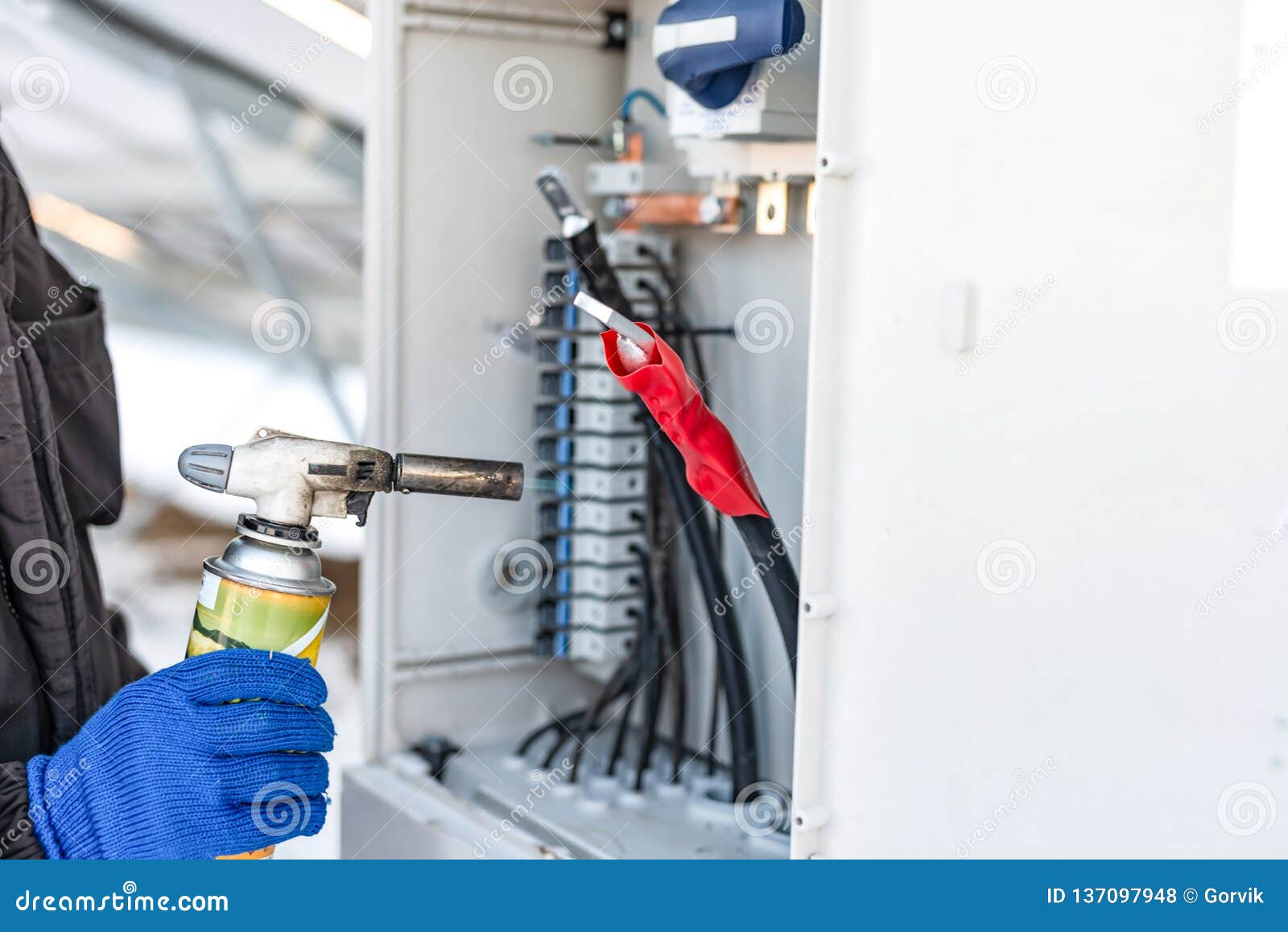 The Process of Applying a Heat Shrink Stock Photo - Image of process ... The Process of Applying a Heat Shrink Stock Photo - Image of process ...