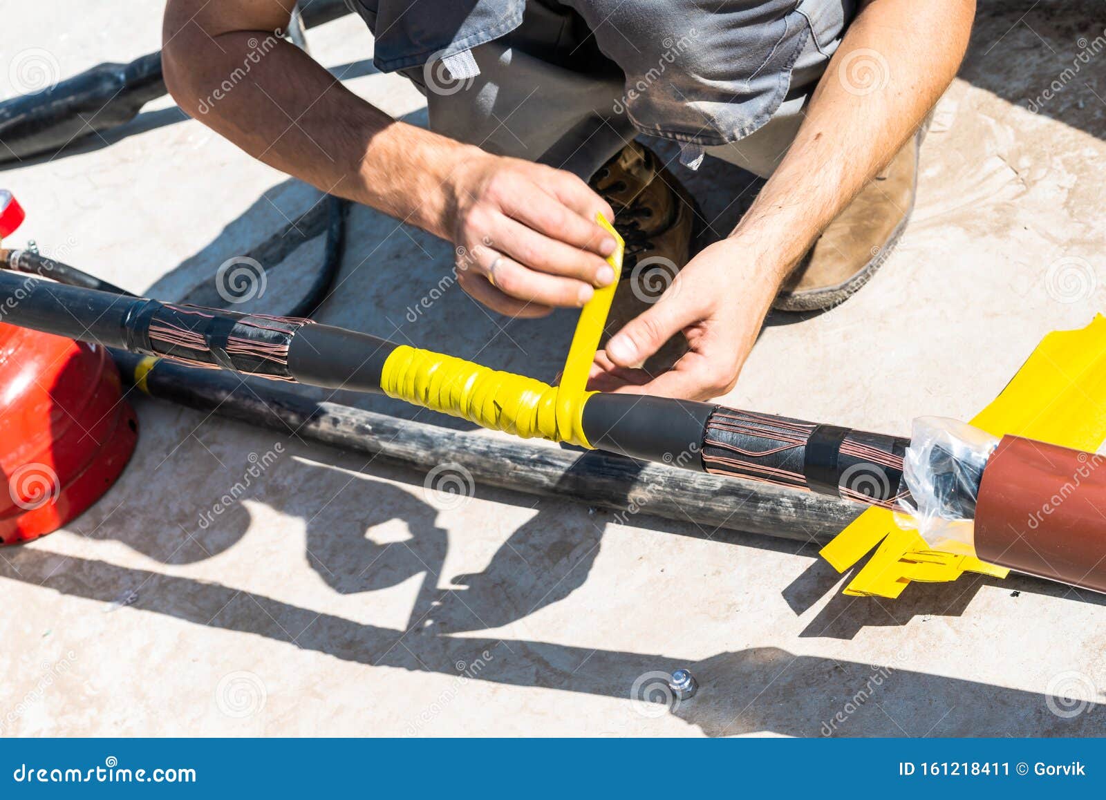 The Process of Applying an Insulating Layer To the Coupling Voltage of ...