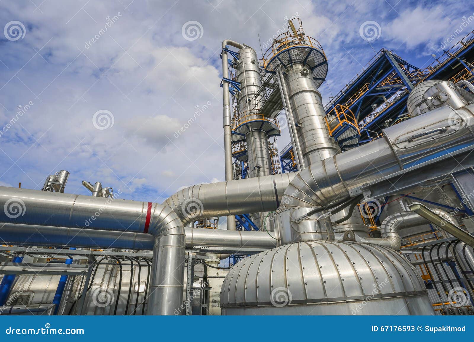Process Area of Refinery Plant Stock Image - Image of station ...