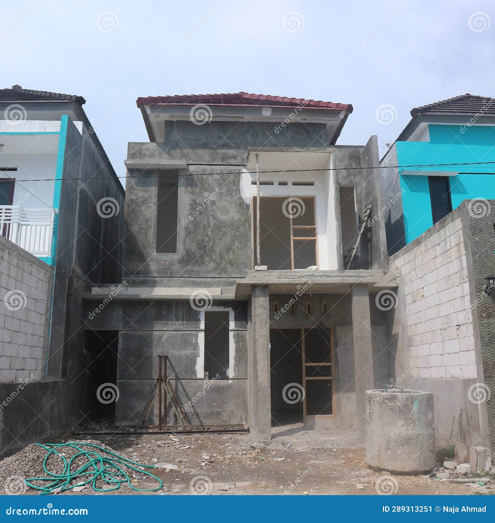 The Process of Building a Comfortable and Beautiful 2-storey House ...