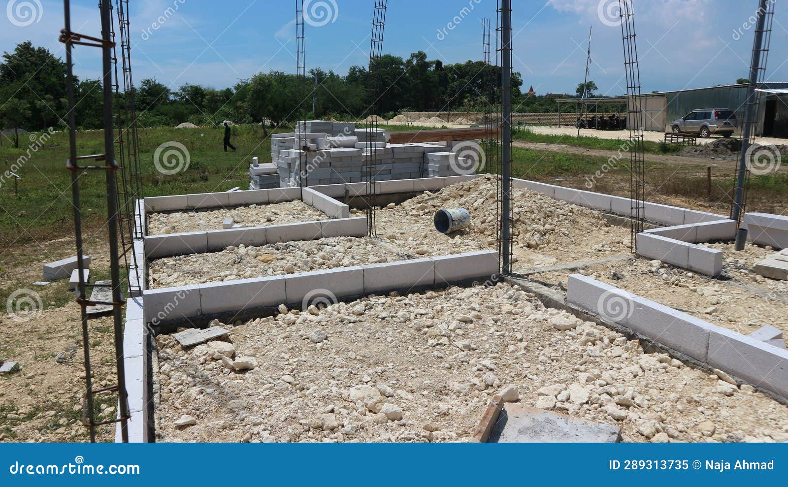 The Process of Building a Comfortable and Beautiful 1-storey House ...