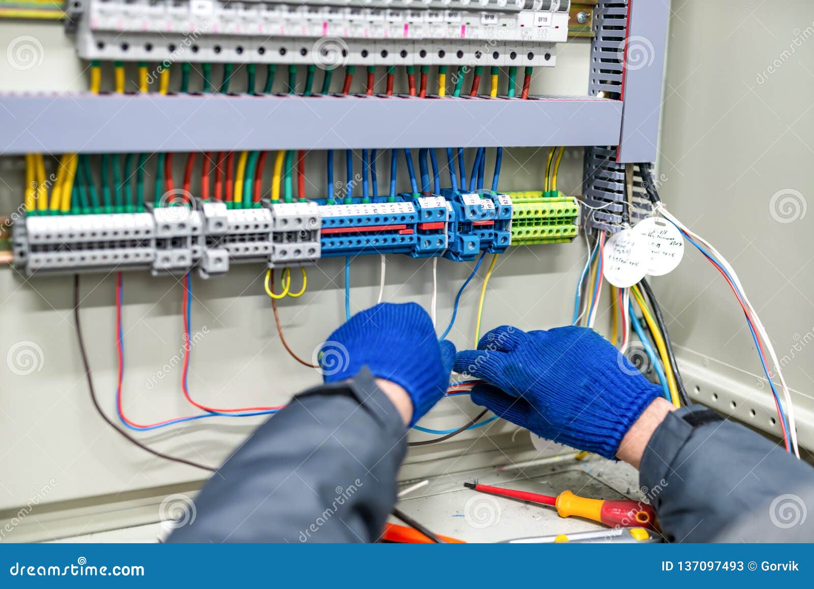 The Process of Connecting Wires Stock Image - Image of volt, grounding ...