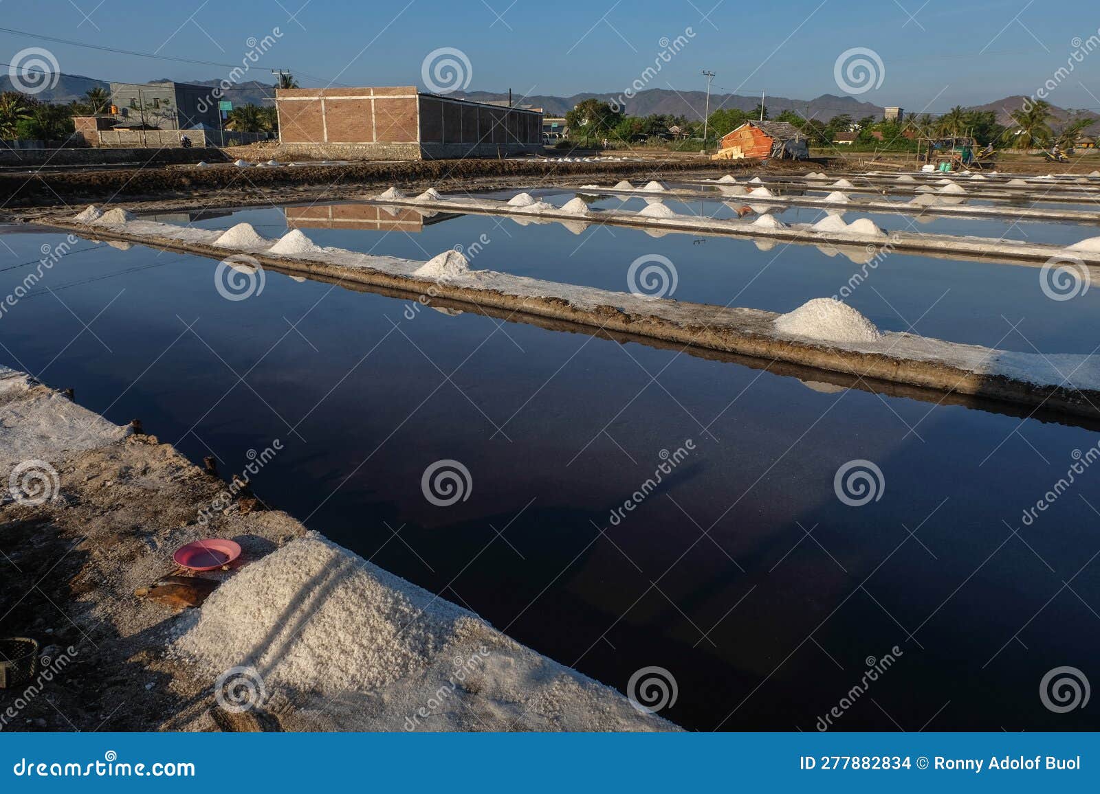 The Process of Crystallization of Sea Water into Salt in the ...