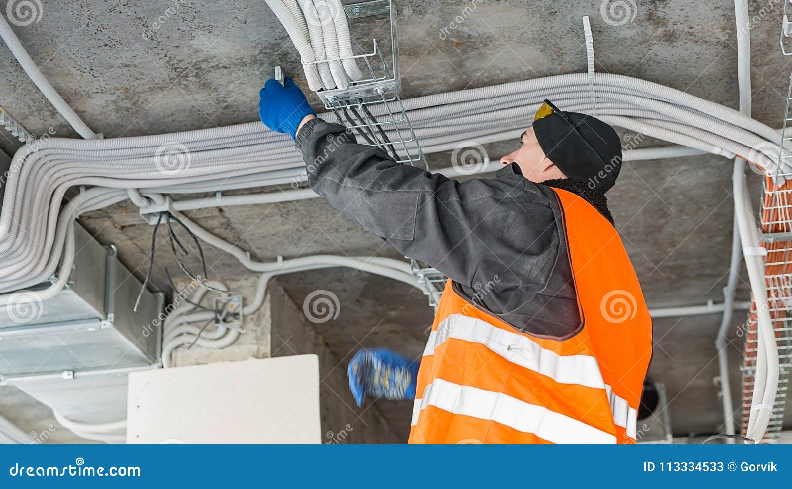 The Process of Installing Mounting Clips for a Corrugated Wire W Stock ...