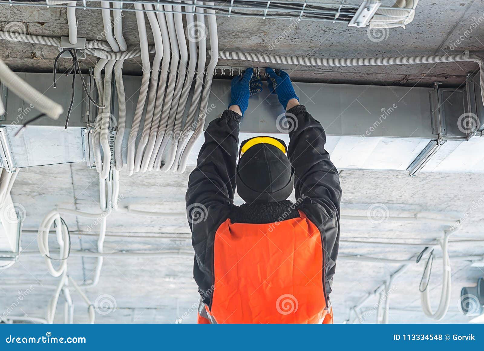 The Process of Installing Mounting Clips for a Corrugated Wire W Stock ...