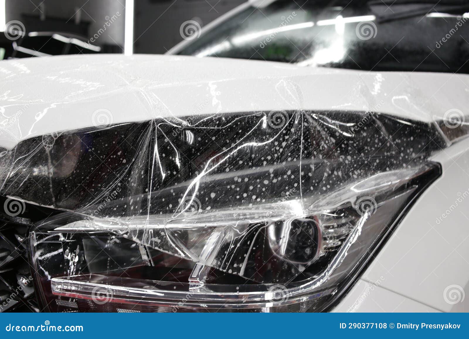 The Process of Installing PPF on the Hood of the Car. Anti-gravity ...