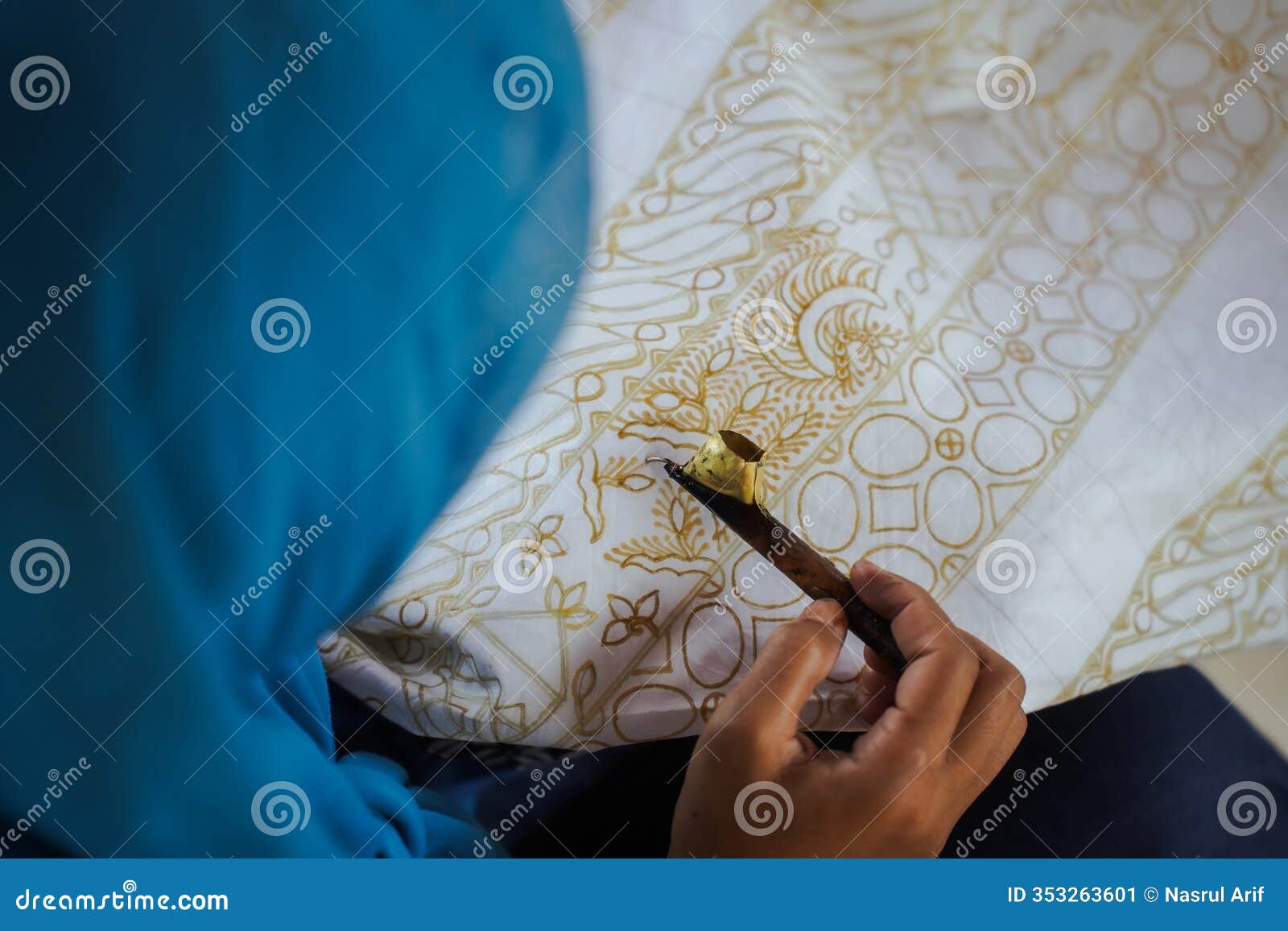 The Process of Making Indonesian Batik with the Parang Batik Motif ...