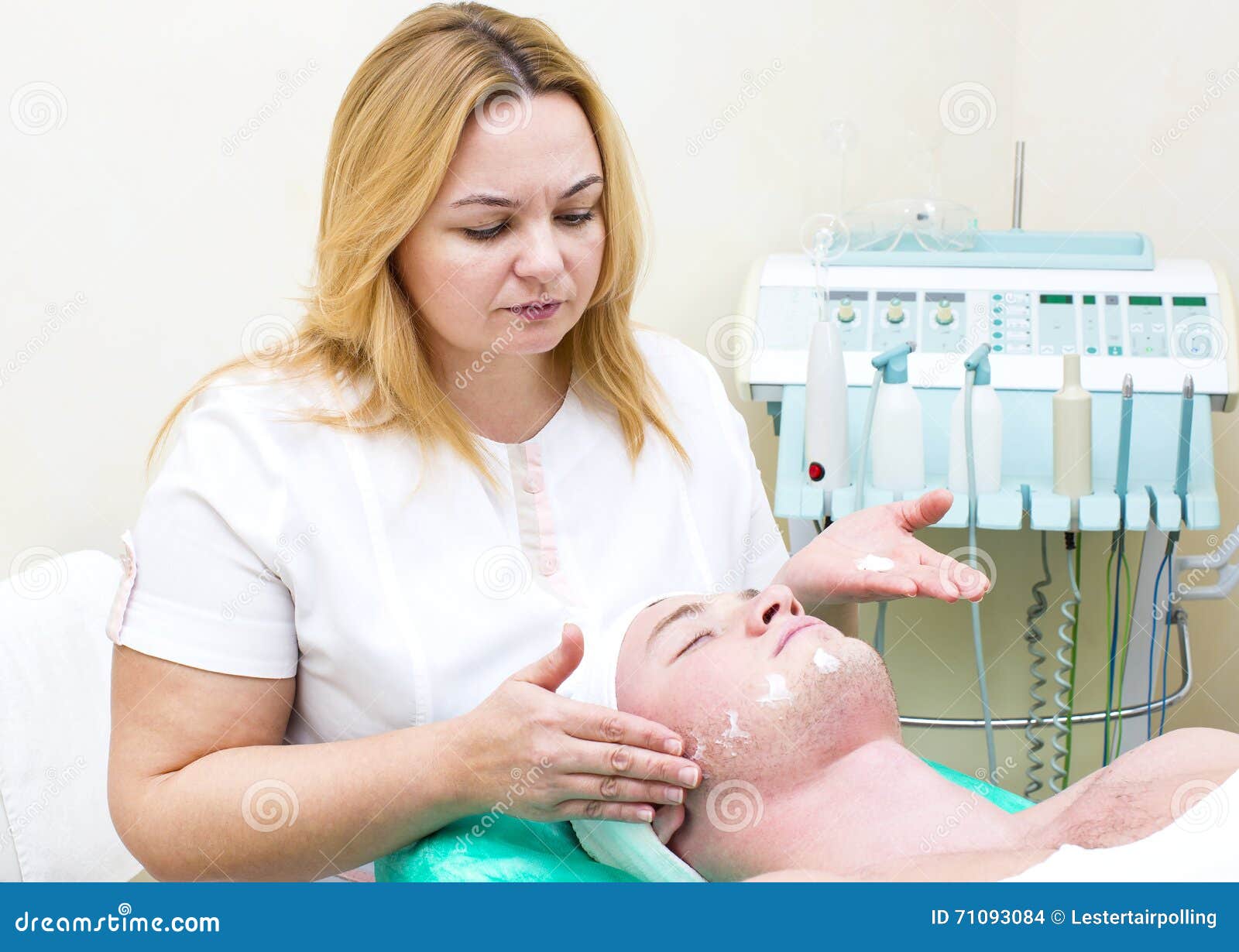 Process of Massage and Facials Stock Photo - Image of adult, hand: 71093084