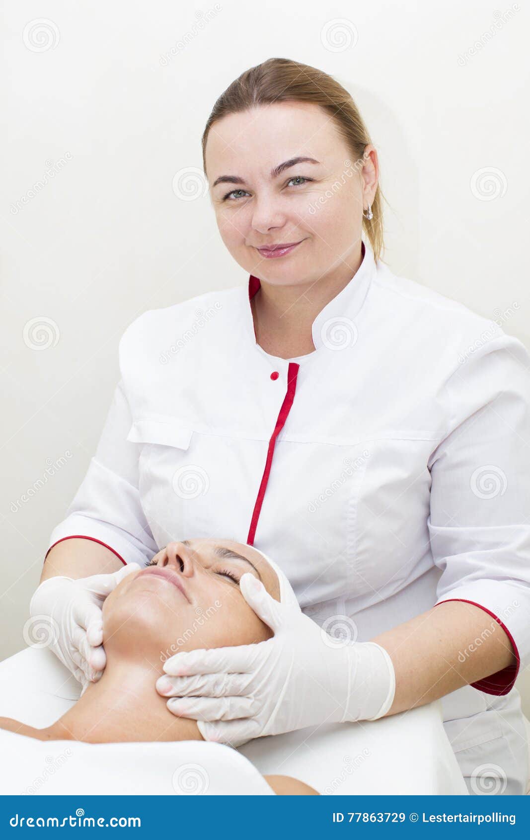 Process of Massage and Facials Stock Image - Image of care, head: 77863729