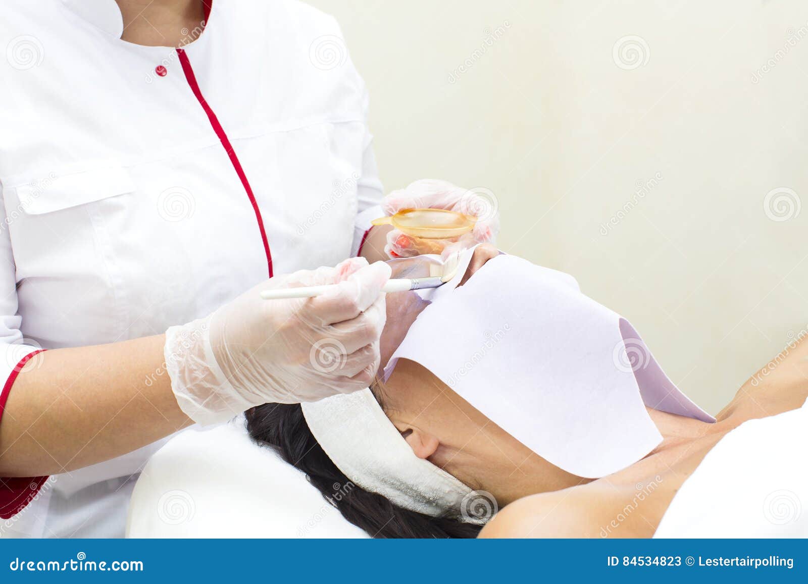 Process of Massage and Facials Stock Image - Image of beauty, hands ...