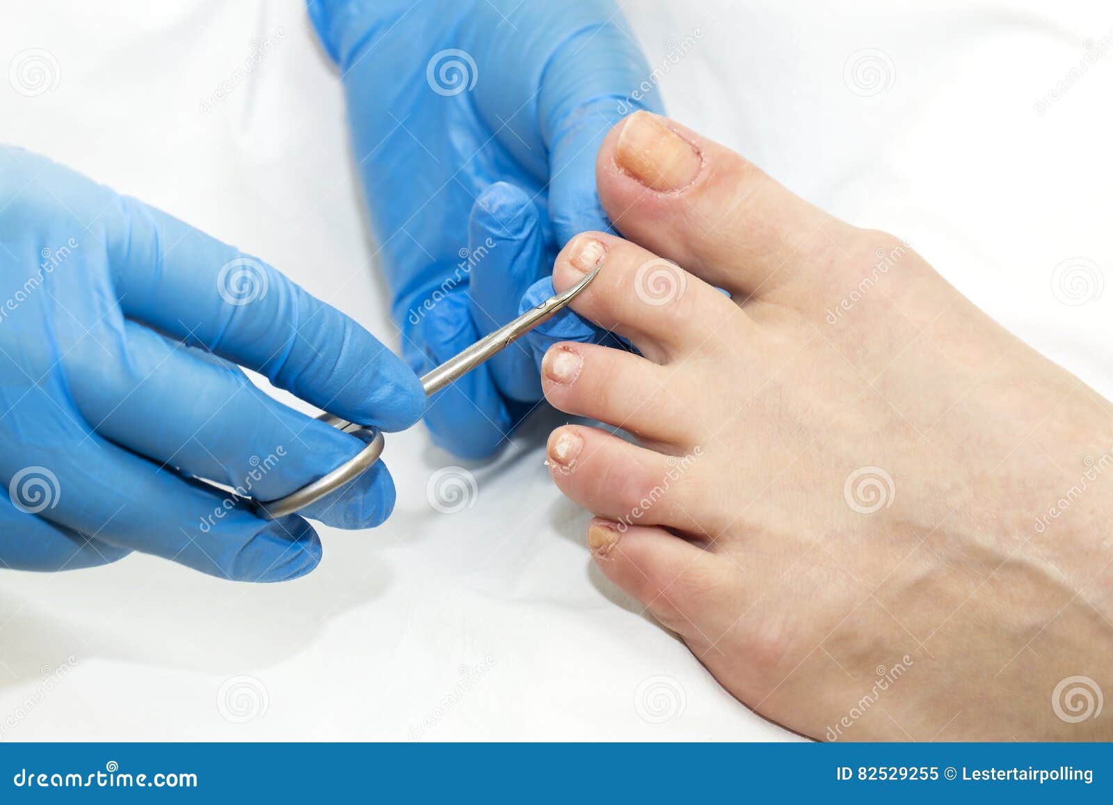 Process of pedicure stock image. Image of cosmetic, foot - 82529255