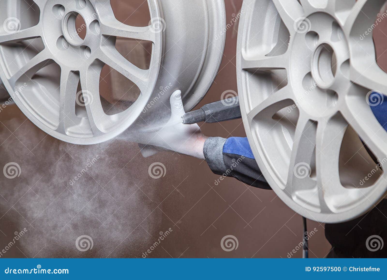 Process of Powder Coating Wheels Stock Photo - Image of powder, vehicle ...