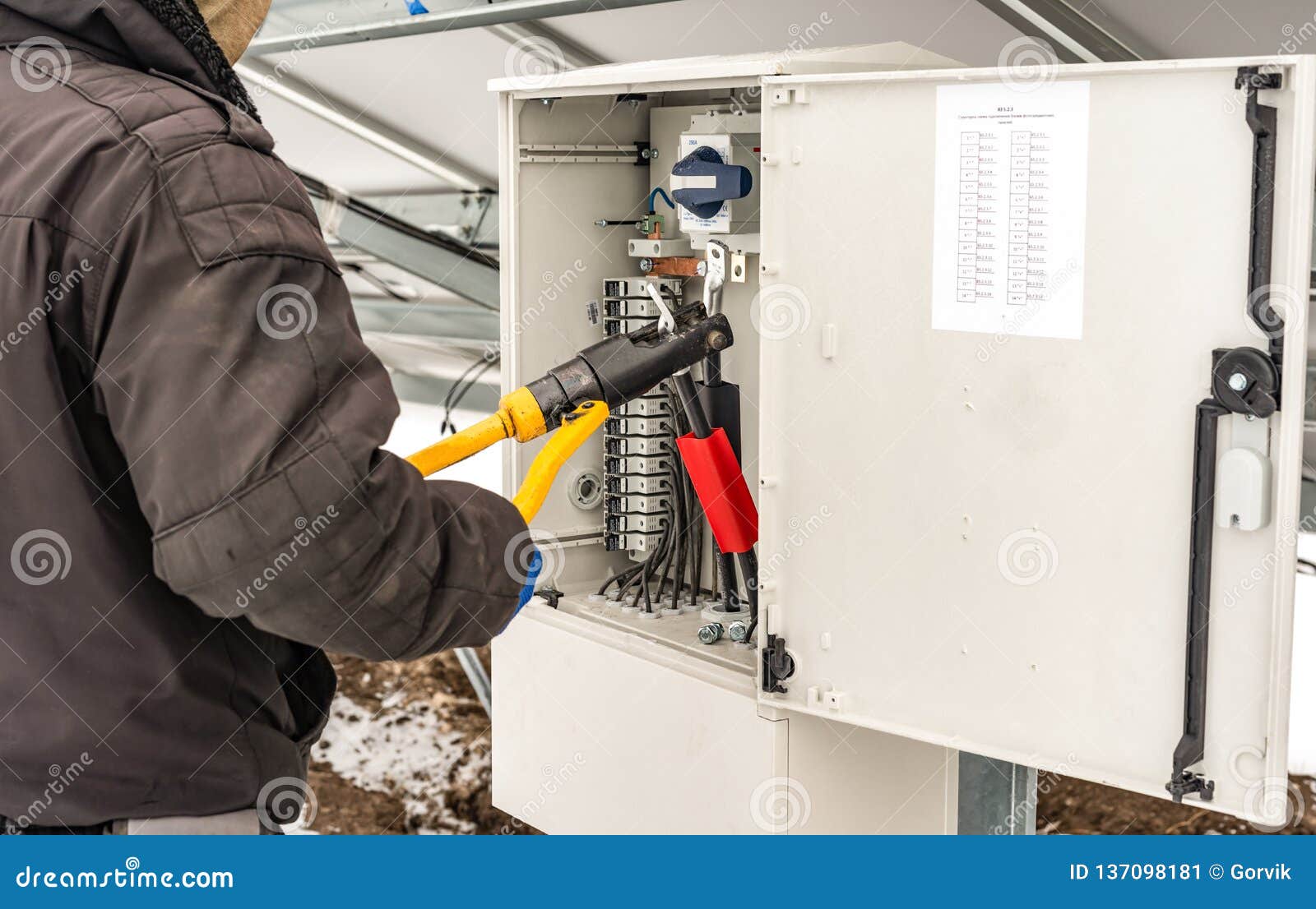 The Process of Pressing the Copper Cable Tips Stock Image - Image of ...
