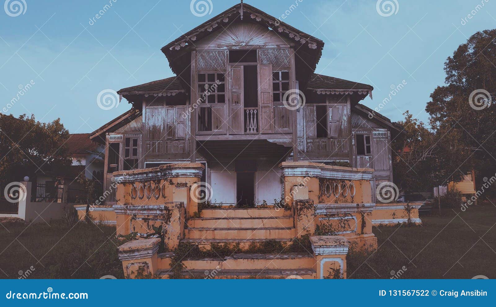 Old Abandoned Traditional Malay House in Kuala Kangsar Stock Photo ...