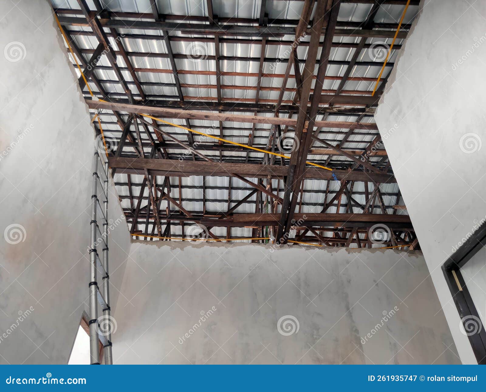 Processing Construction Frame Rooftop Stock Image - Image of ...