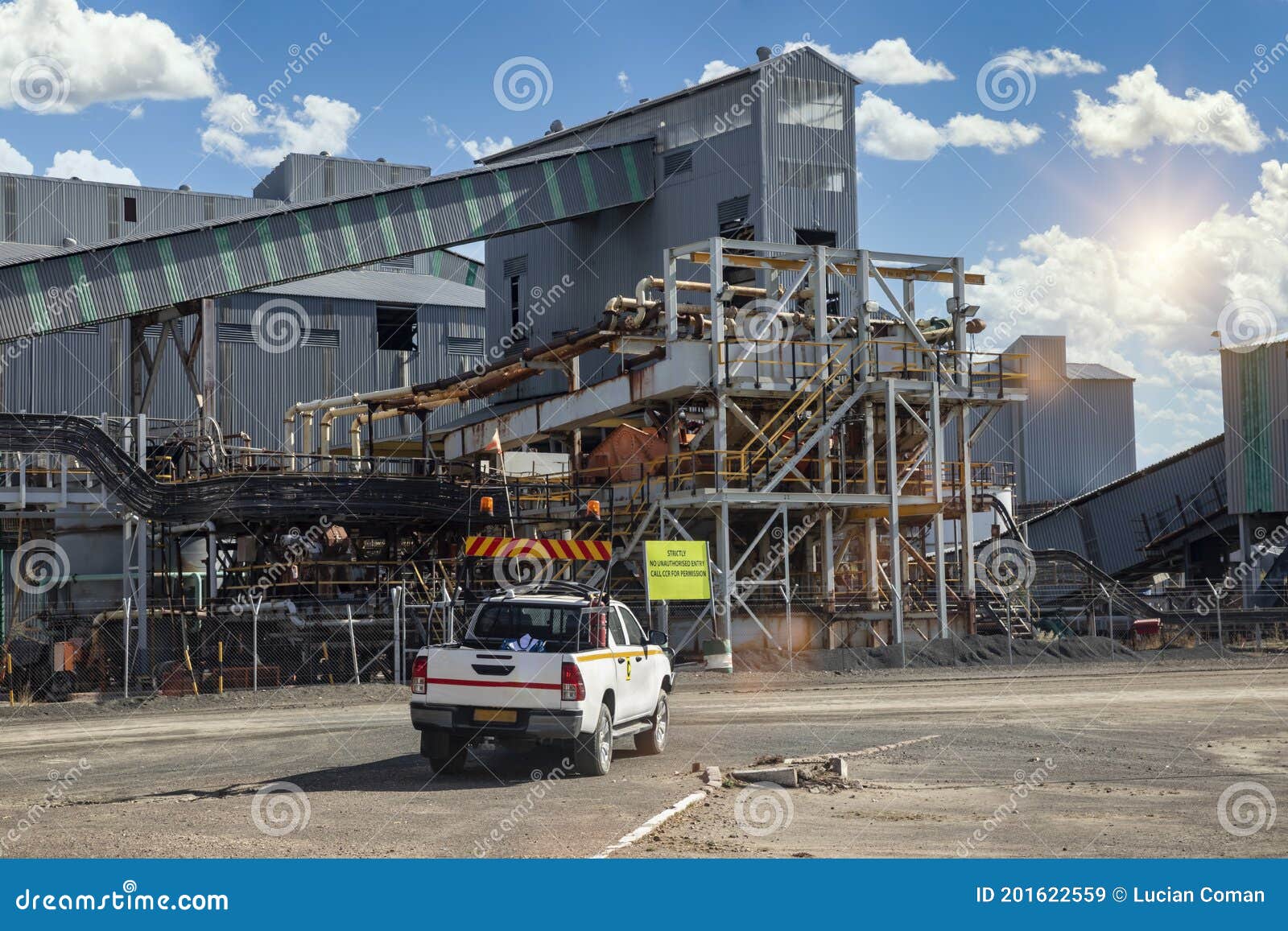 Diamond mining stock image. Image of heavy, diamonds - 201622559