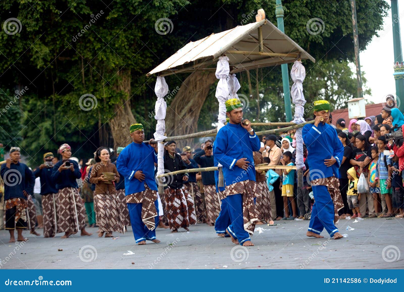 Procession from Banjar Harjo Village Editorial Photo - Image of ...