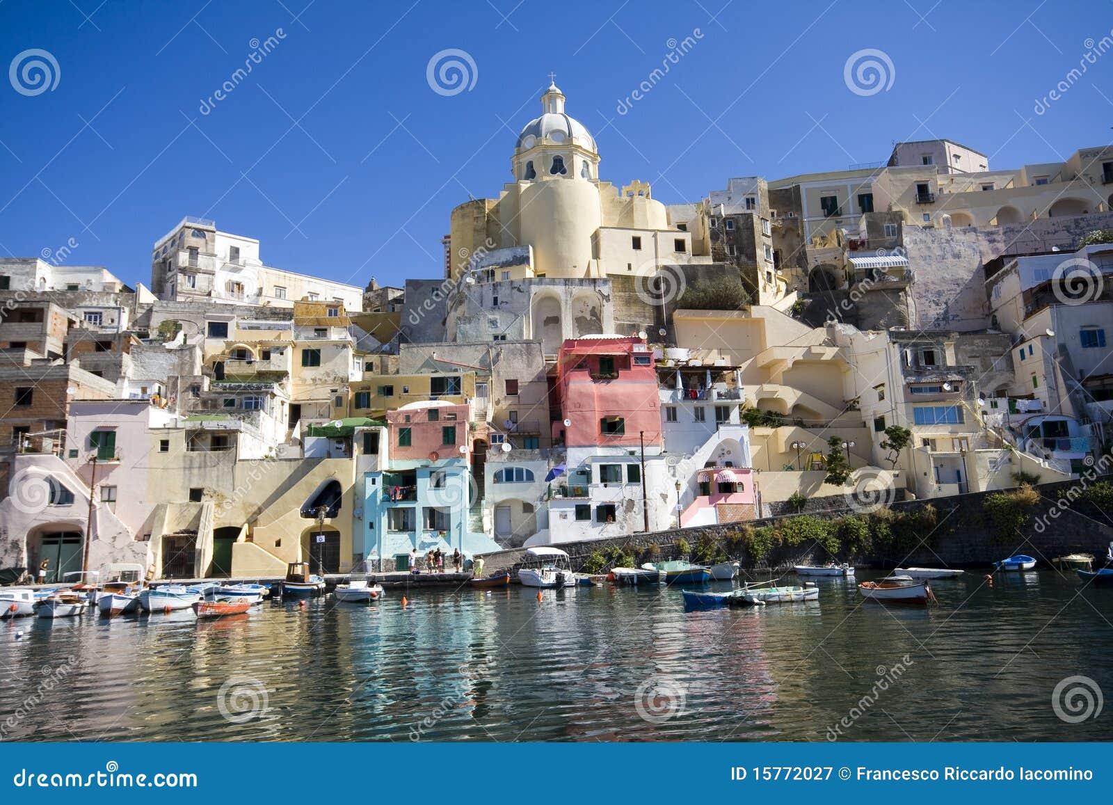 Procida, Insel Im Mittelmeer Stockbild - Bild von himmel, haus: 15772027