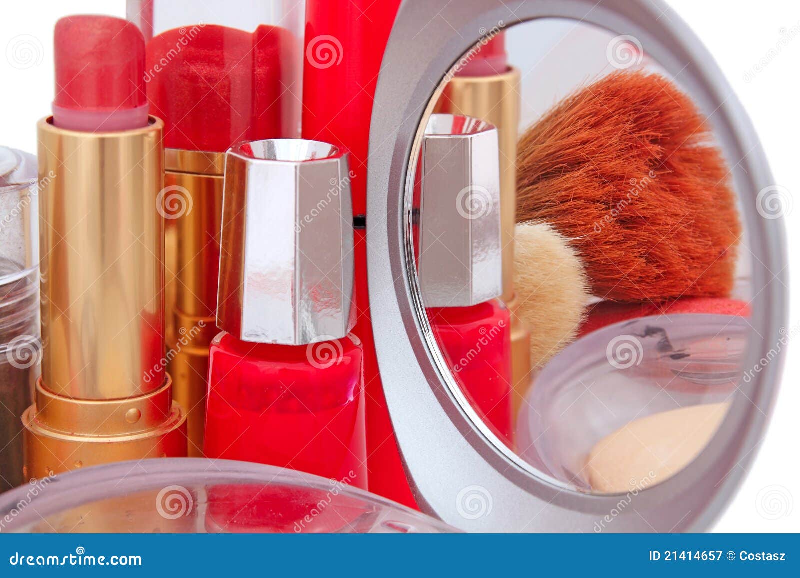 Prodotti di bellezza immagine stock. Immagine di donne - 21414657