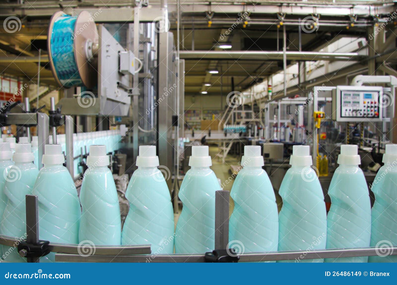 Producción De Detergente Líquido Imagen de archivo - Imagen de ...