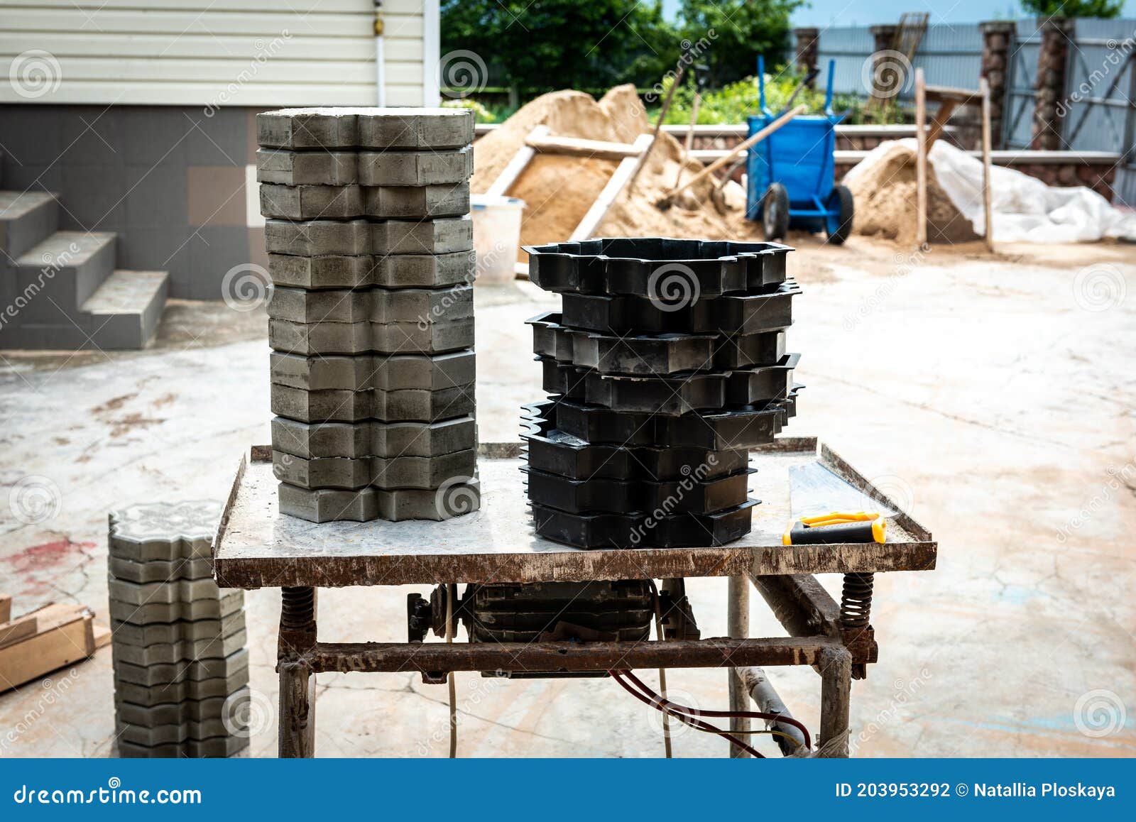 Production of Concrete Paving Slabs at Home. Forms for Paving Slabs ...