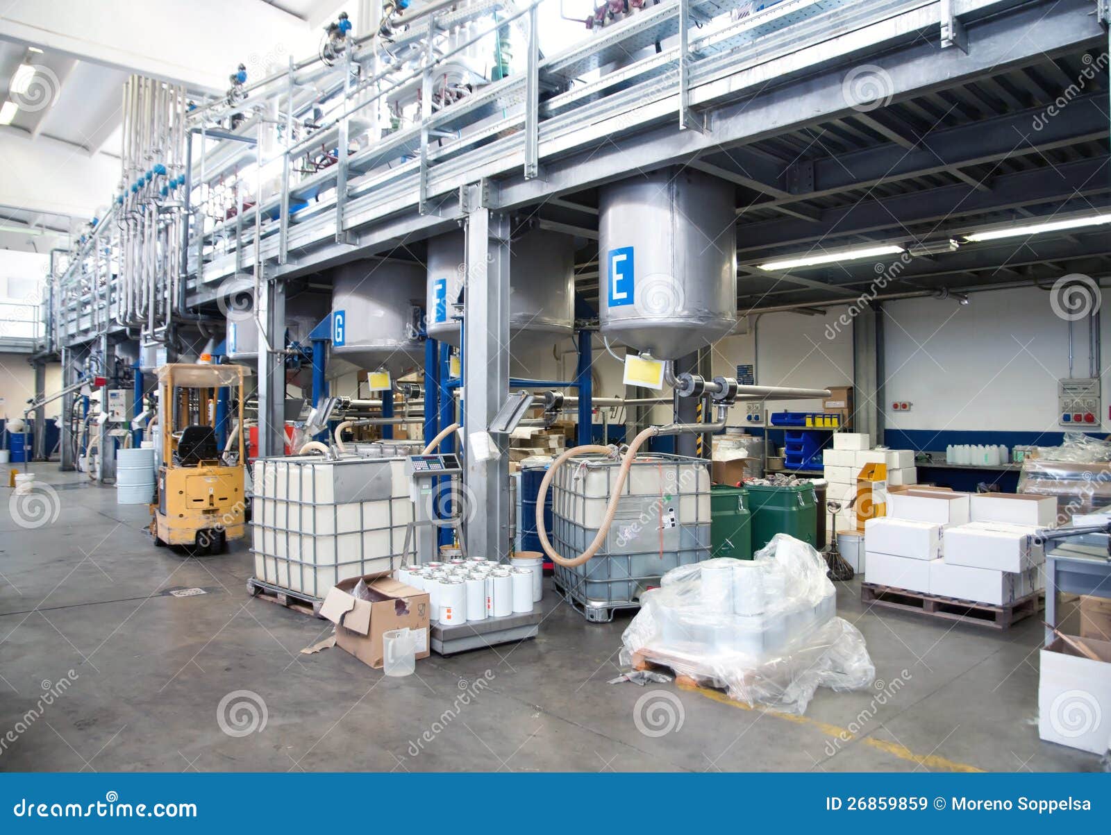 Production of Industrial Oil Stock Image - Image of steel, supply: 26859859