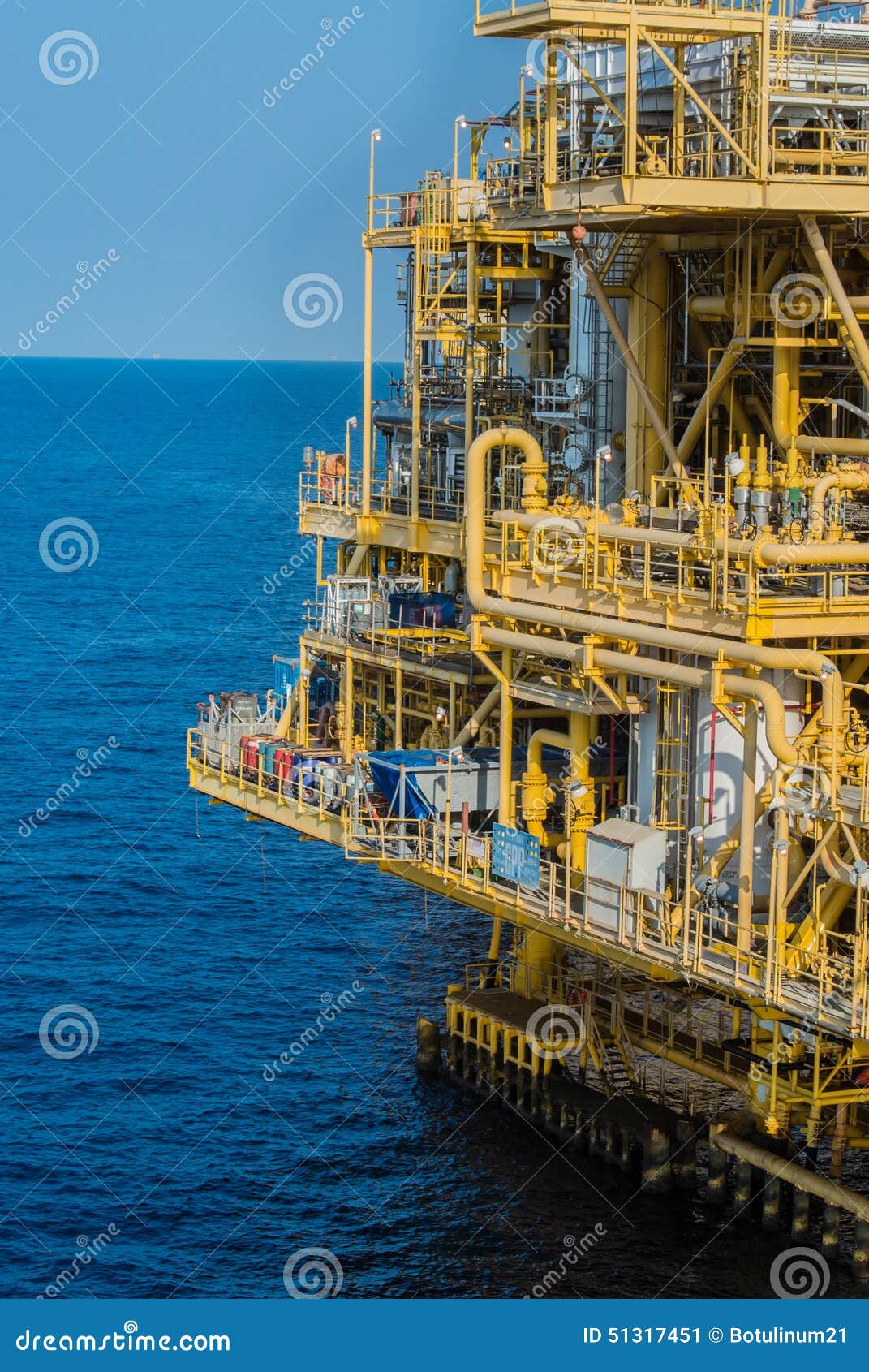 Production platform editorial photo. Image of natural - 51317451