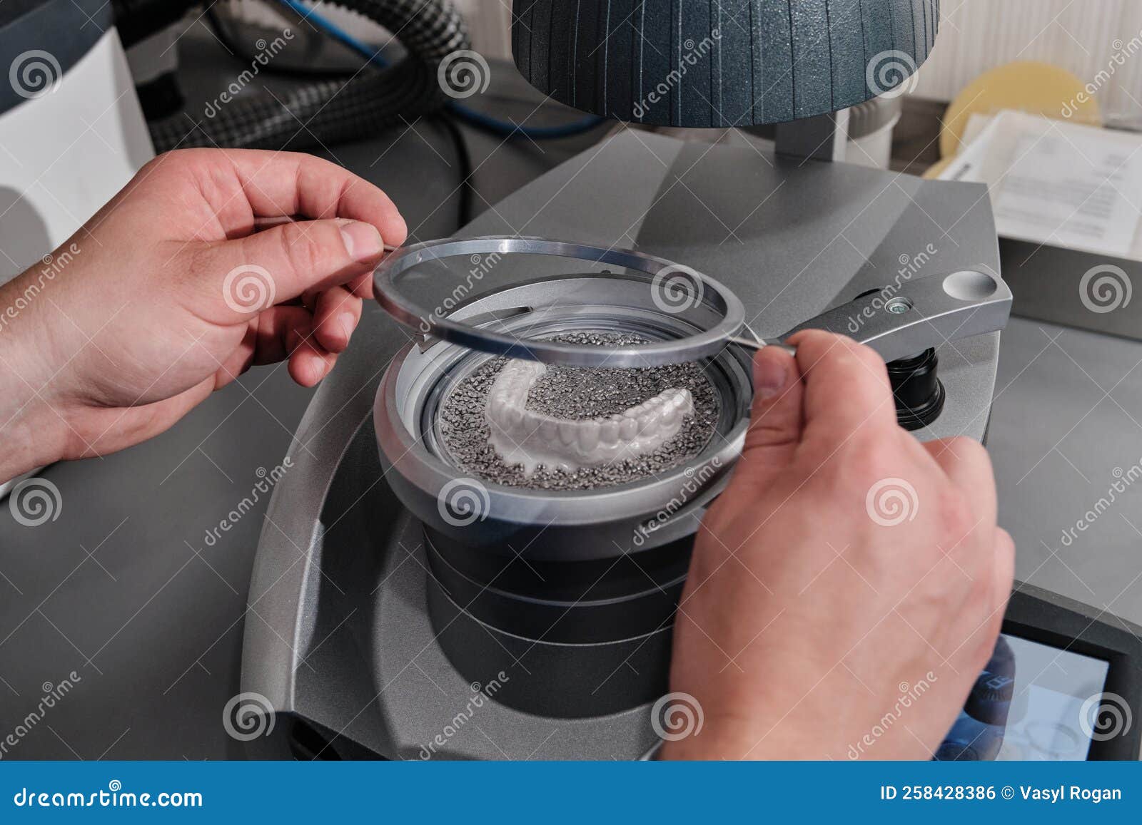 Production Process of the Clear Aligner. Orthodontic Clear Aligner ...