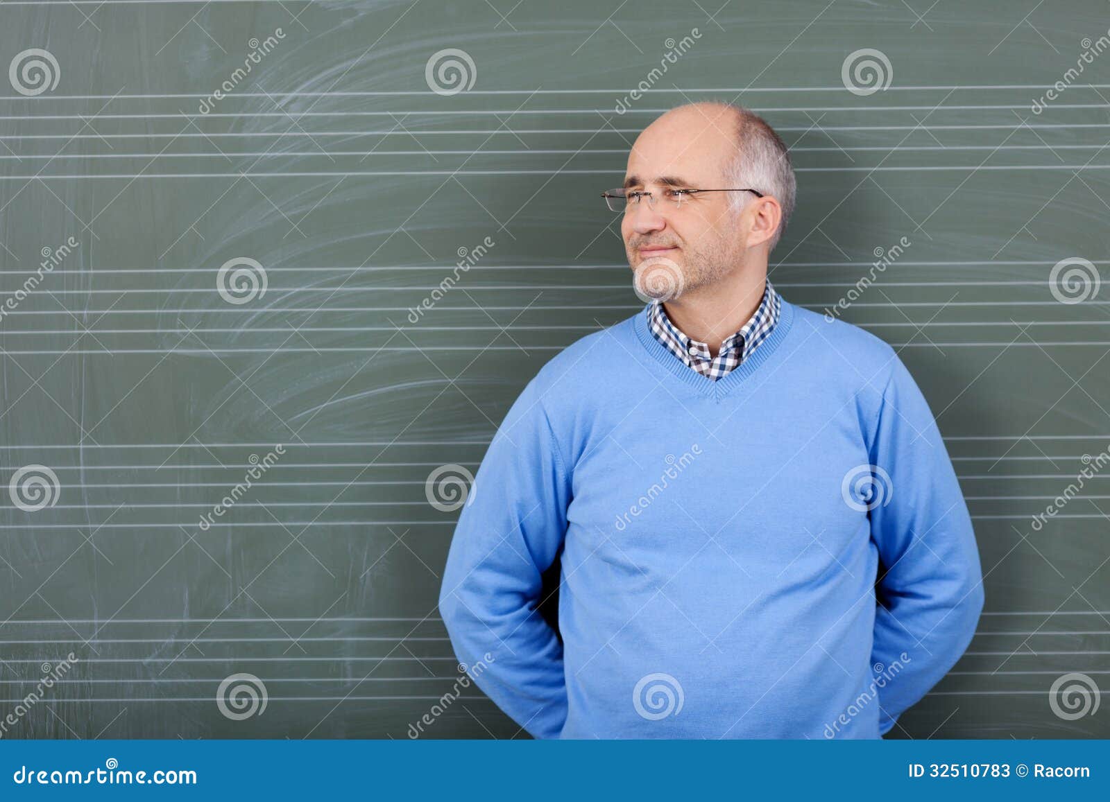 Profesor De Sexo Masculino Satisfecho Feliz Imagen De Archivo Imagen De Escuela Persona 32510783