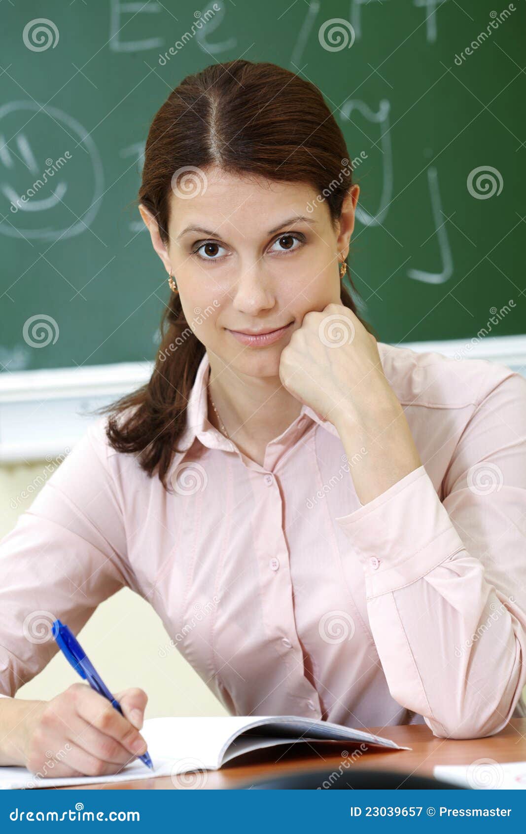 Professeur intelligent image stock. Image du charmer - 23039657