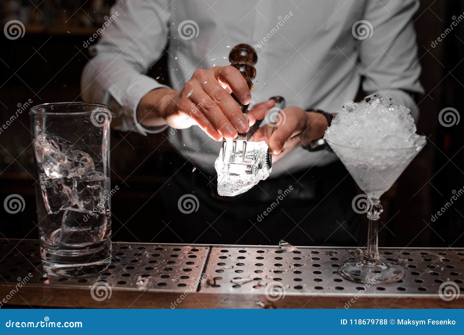 Bartender class ice breakers spotting underage guests - luxurykiza Bartender class ice breakers spotting underage guests - luxurykiza