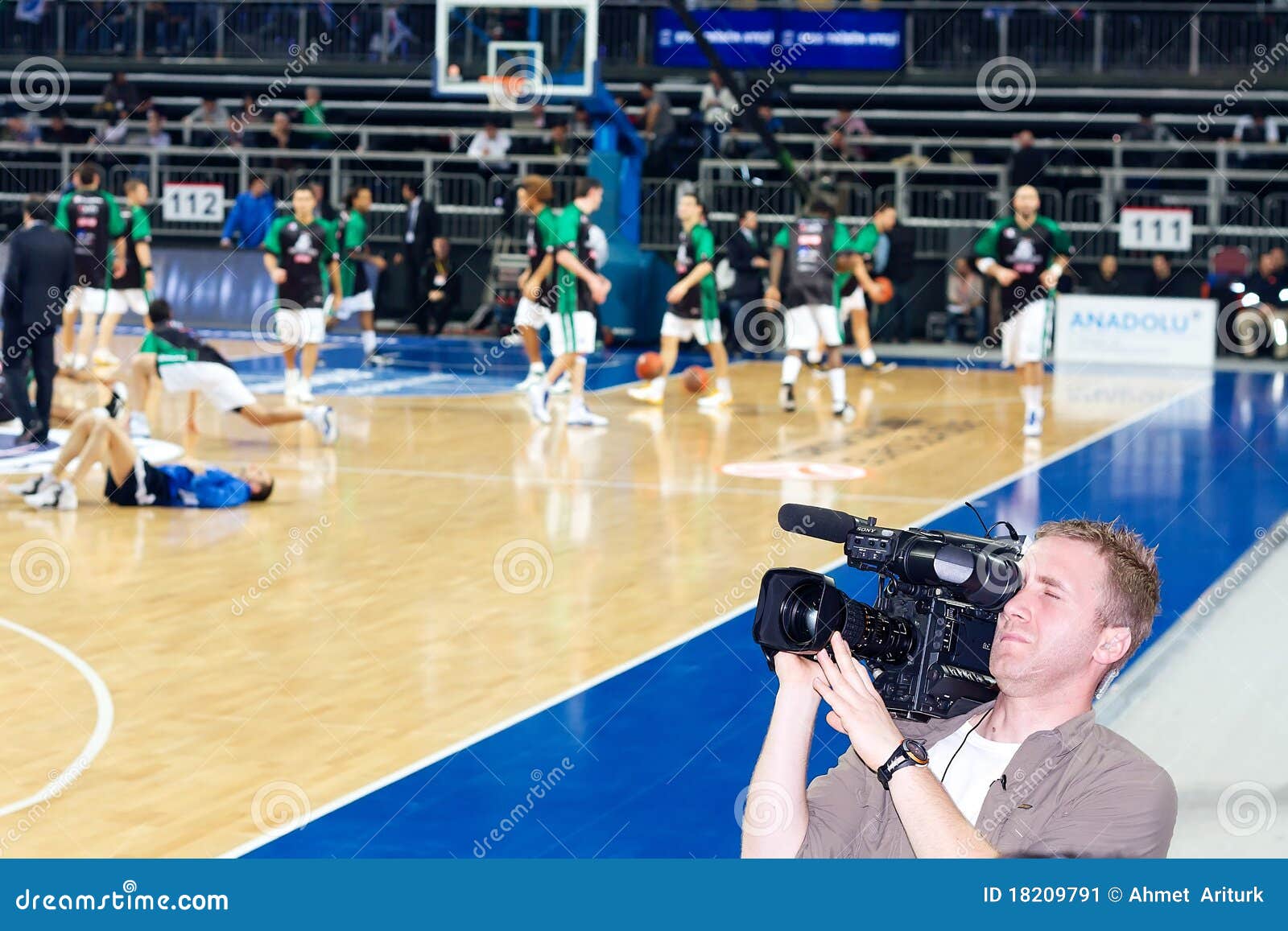 Professional cameraman editorial photo. Image of male - 18209791