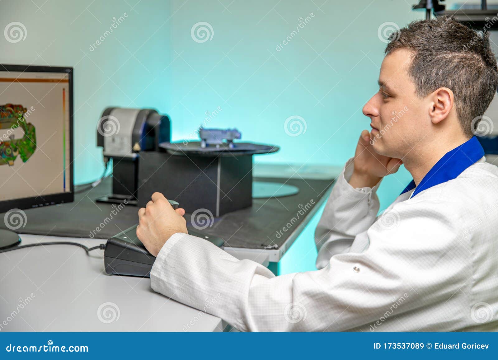 Professional 3D Scanner, for Scan Product on Moving Panel Using Laser ...