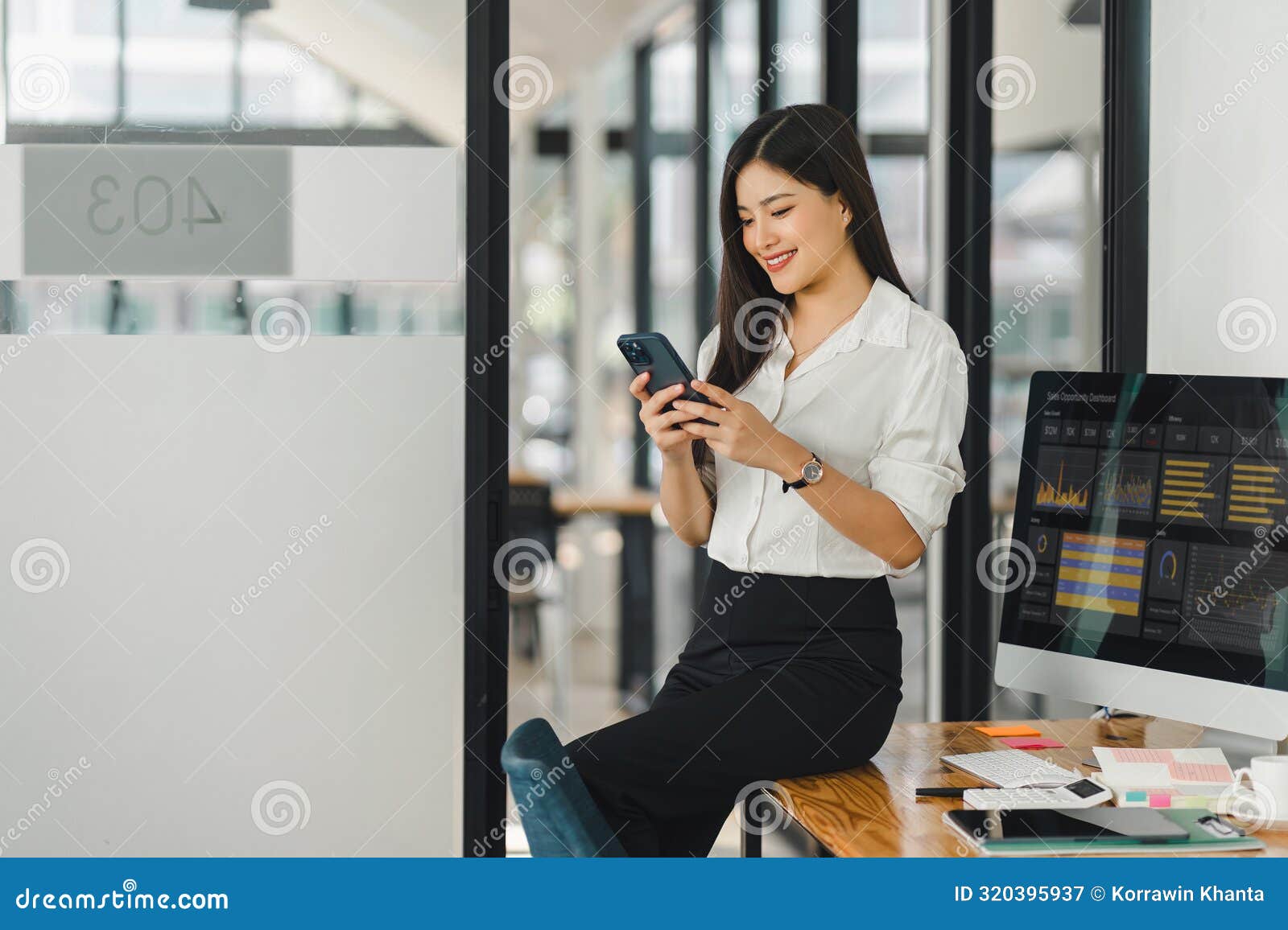 Professional Data Analyst Using Data Visualizations Dashboard On