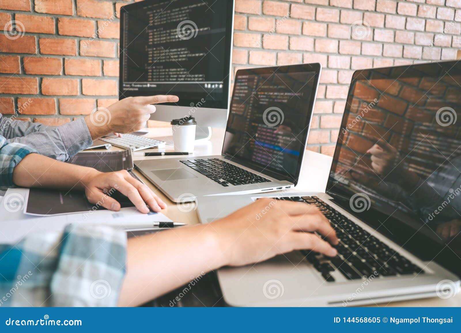 Professional Developer Programmer Cooperation Meeting and Brainstorming and Programming in ...