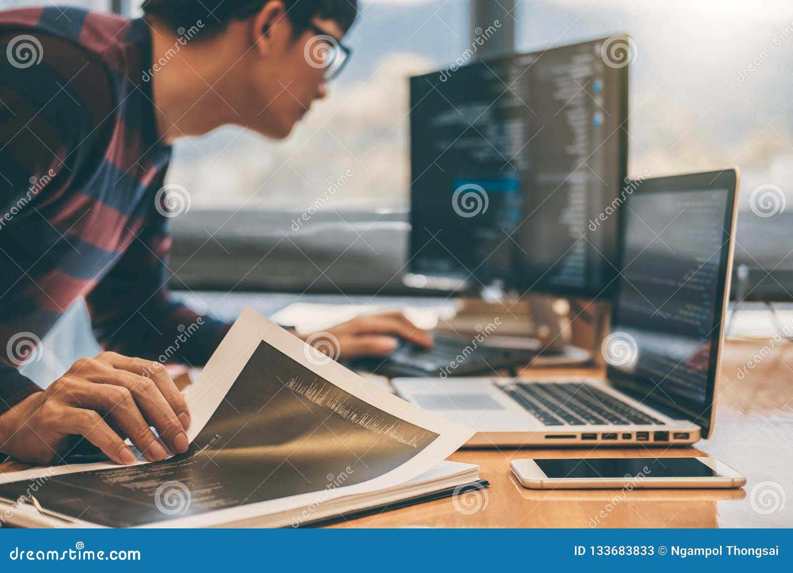 Professional Development Programmer Working in Programming Website a ... Professional Development Programmer Working in Programming Website a ...
