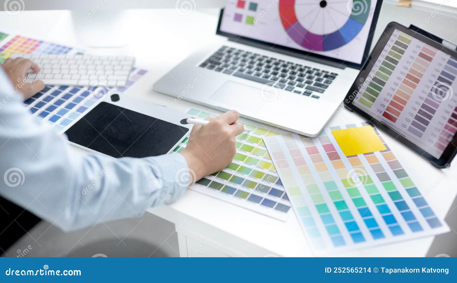 Professional Development Programmers are Choosing Color Schemes To ...