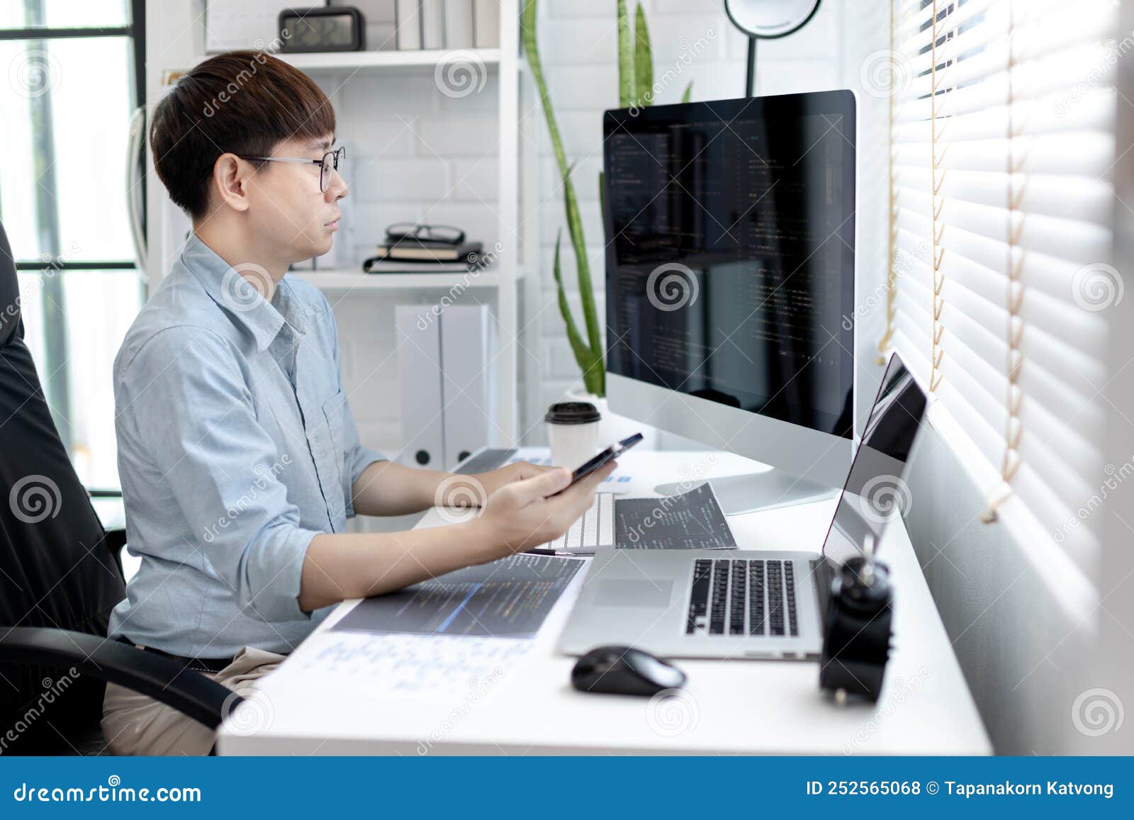 Professional Development Programmers are Using Mobile Phones To Test ...