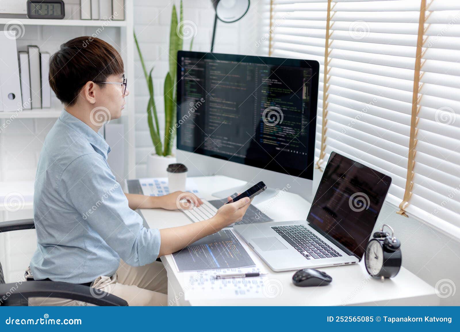 Professional Development Programmers are Using Mobile Phones To Test ...
