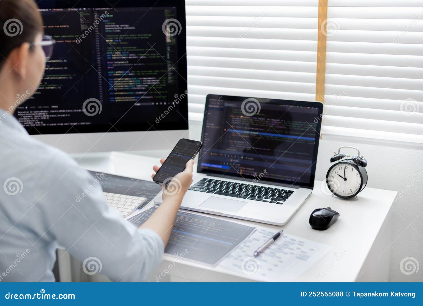 Professional Development Programmers are Using Mobile Phones To Test ...