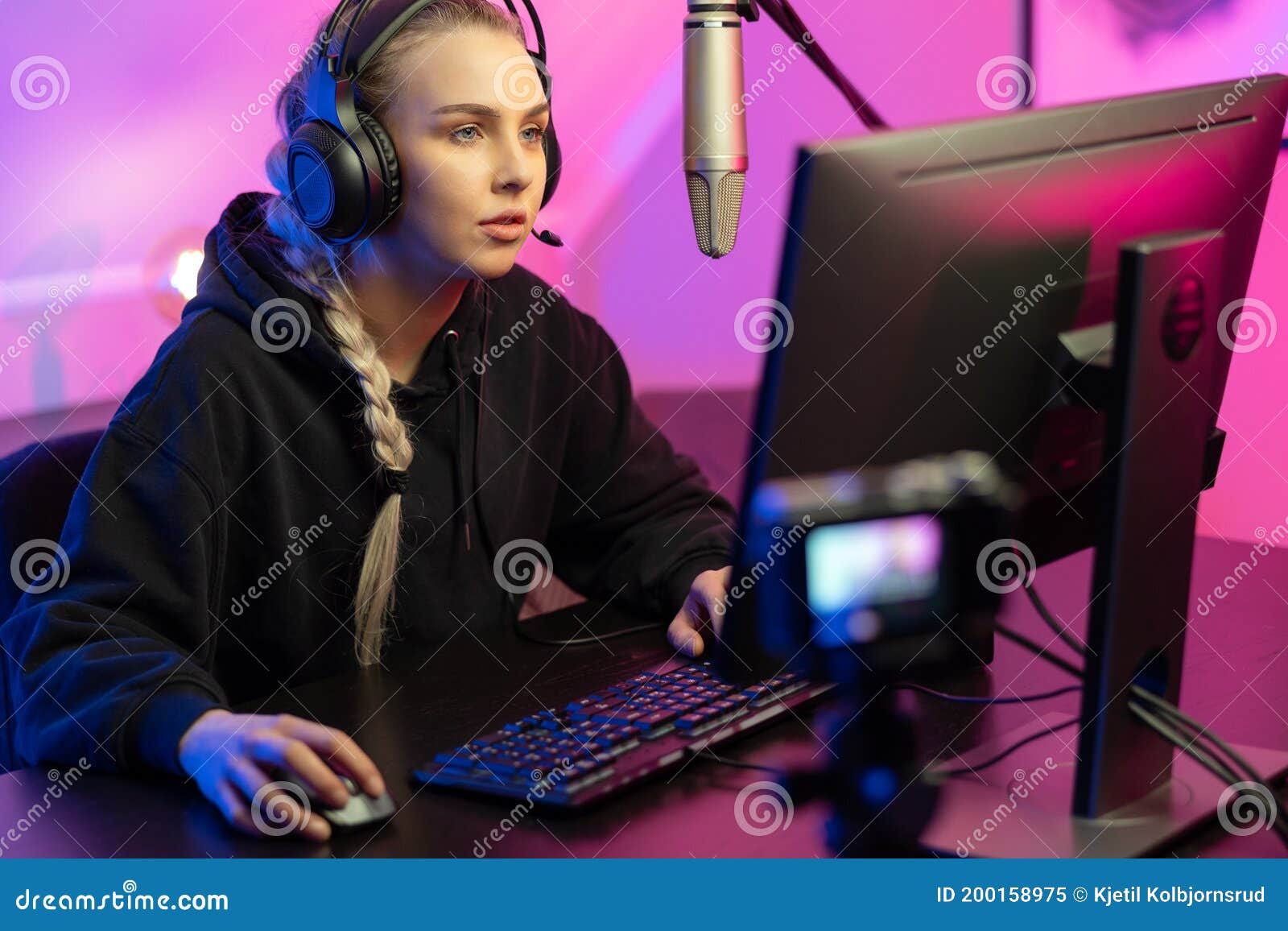 Professional E Sport Gamer Girl Streaming And Plays Online Video Game On Pc Stock Image Image 6168