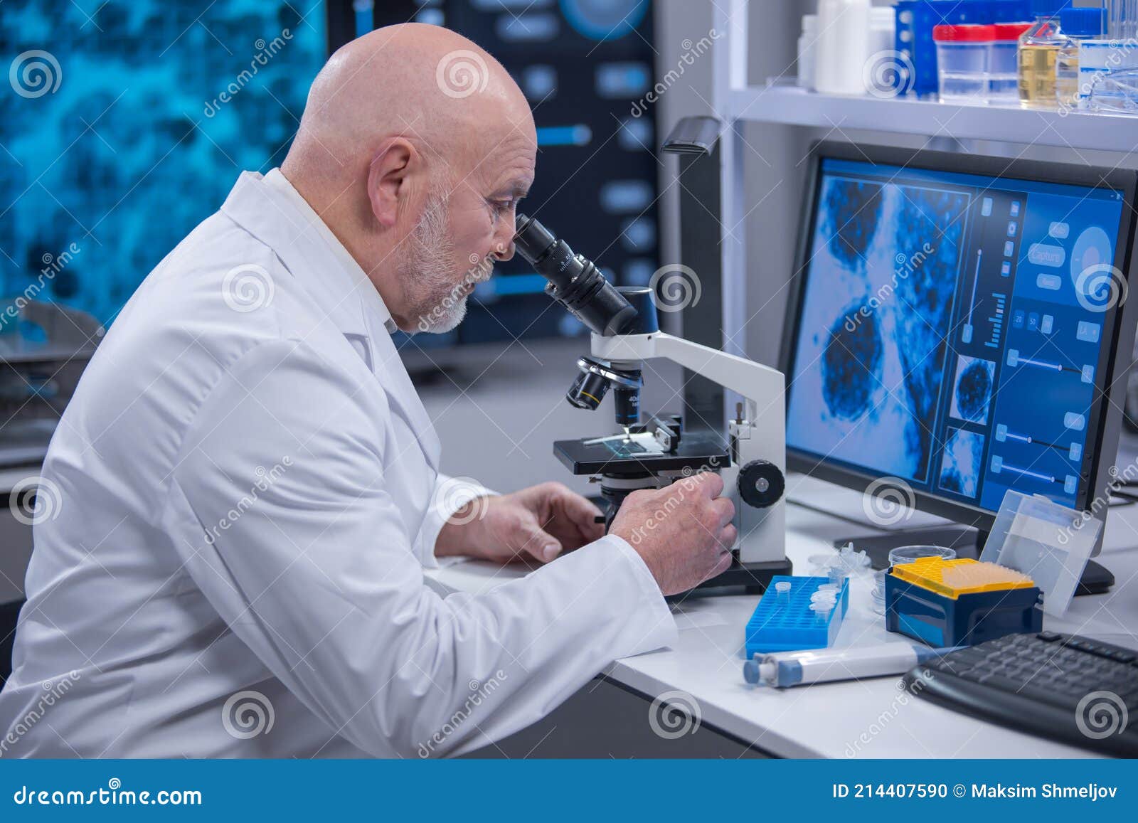 Elderly Professor is Doing a Science Experiment in a Modern Laboratory ...